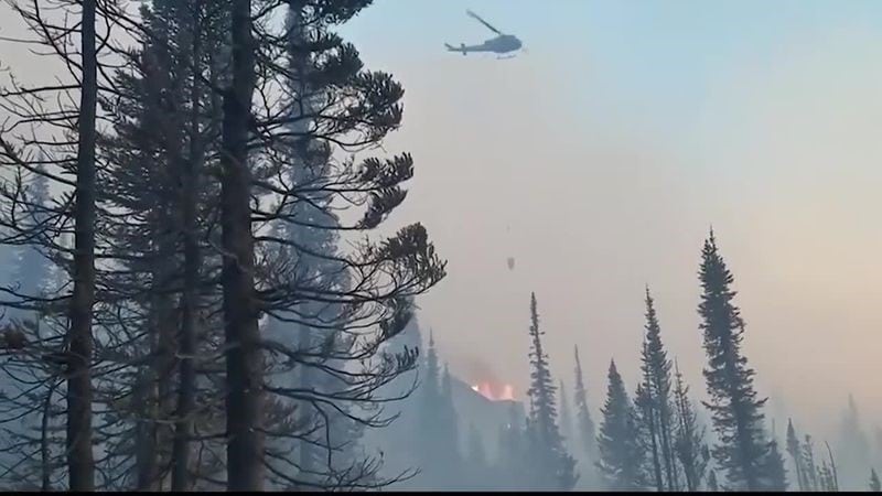 Weather helps keep Howe Ridge Fire from growing